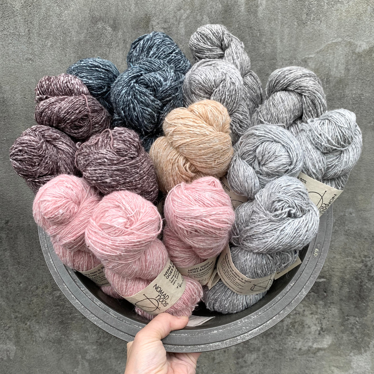 Nomad Noos - Sheep Goes Bananas - 4ply / Light Fingering – Hand Make Create