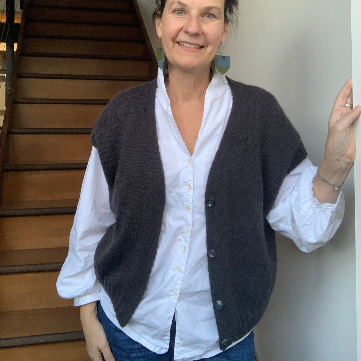 V-Neck Chokki by Noriko Ichikawa mYak Baby Yak Medium Yarn Kit – Hand ...